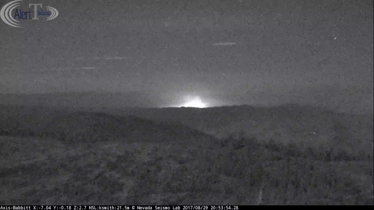 The Mud Fire NE of Honey Lake seen erupting from Babbitt Peak at 8 PM ...