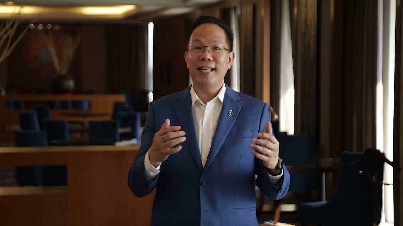 Global Leadership Coach | Conference Keynote Speaker | 100Coaches ...