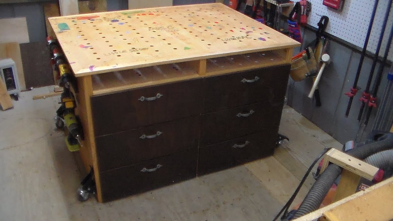 Small shop assembly table - YouTube