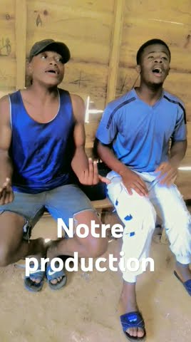 ne bouge pas bb - YouTube