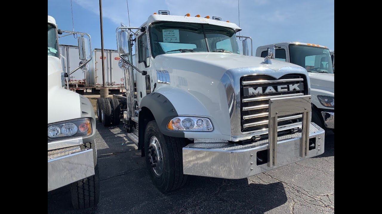 M&K Truck Centers | New 2020 Mack GR64B Roll-Off - YouTube