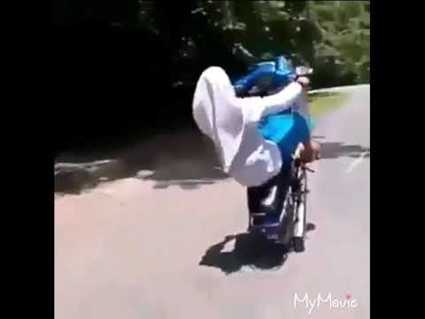 Viral Cewek SMP  Main Motor freesytle.. Wajib nonton..