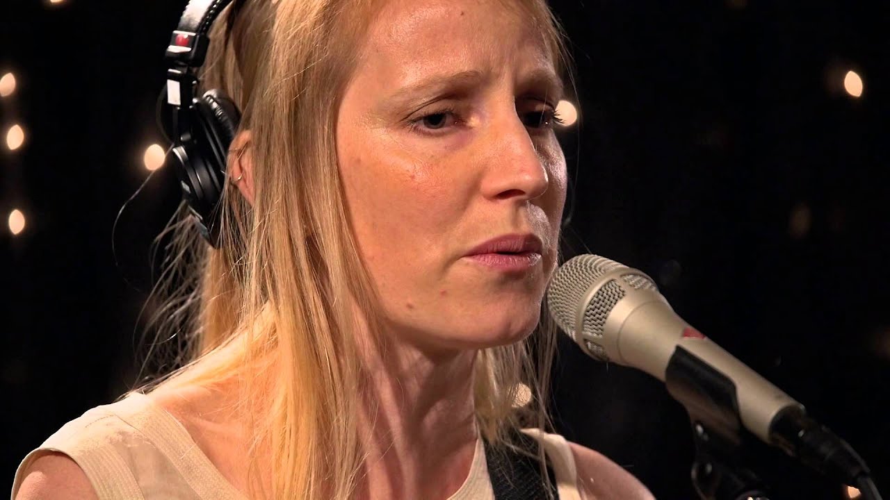 Luluc - Tangled Heart (Live on KEXP) - YouTube