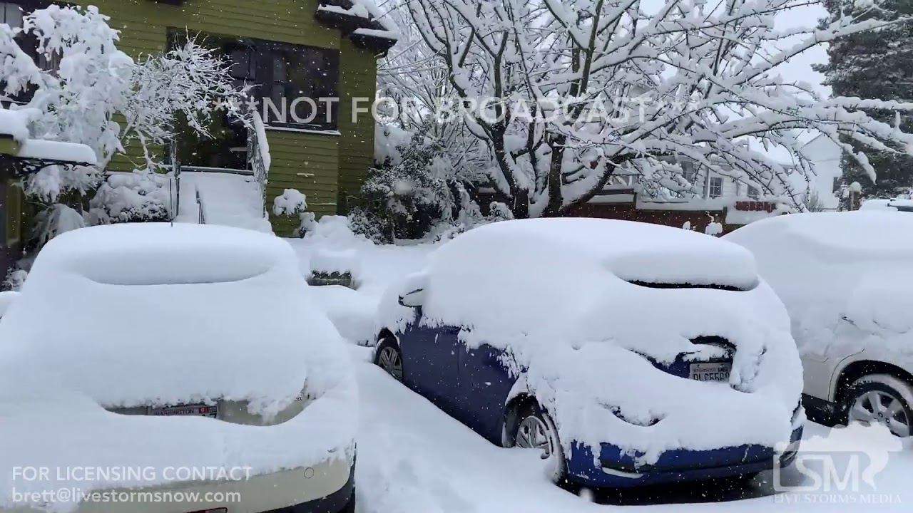 2 9 19 Seattle, WA Heavy Deep Snow Leaves Some Streets Impassable, Kids ...