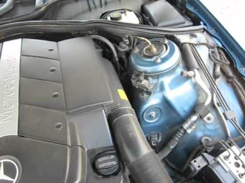 Mercedes S500 long W220 year2000 Engine - YouTube
