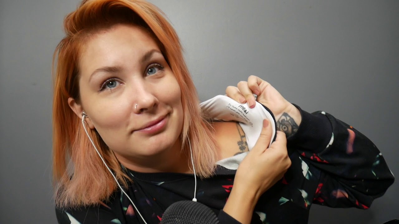 ASMR SUOMI - Mitä mun laukussa on - Editoimaton video - YouTube