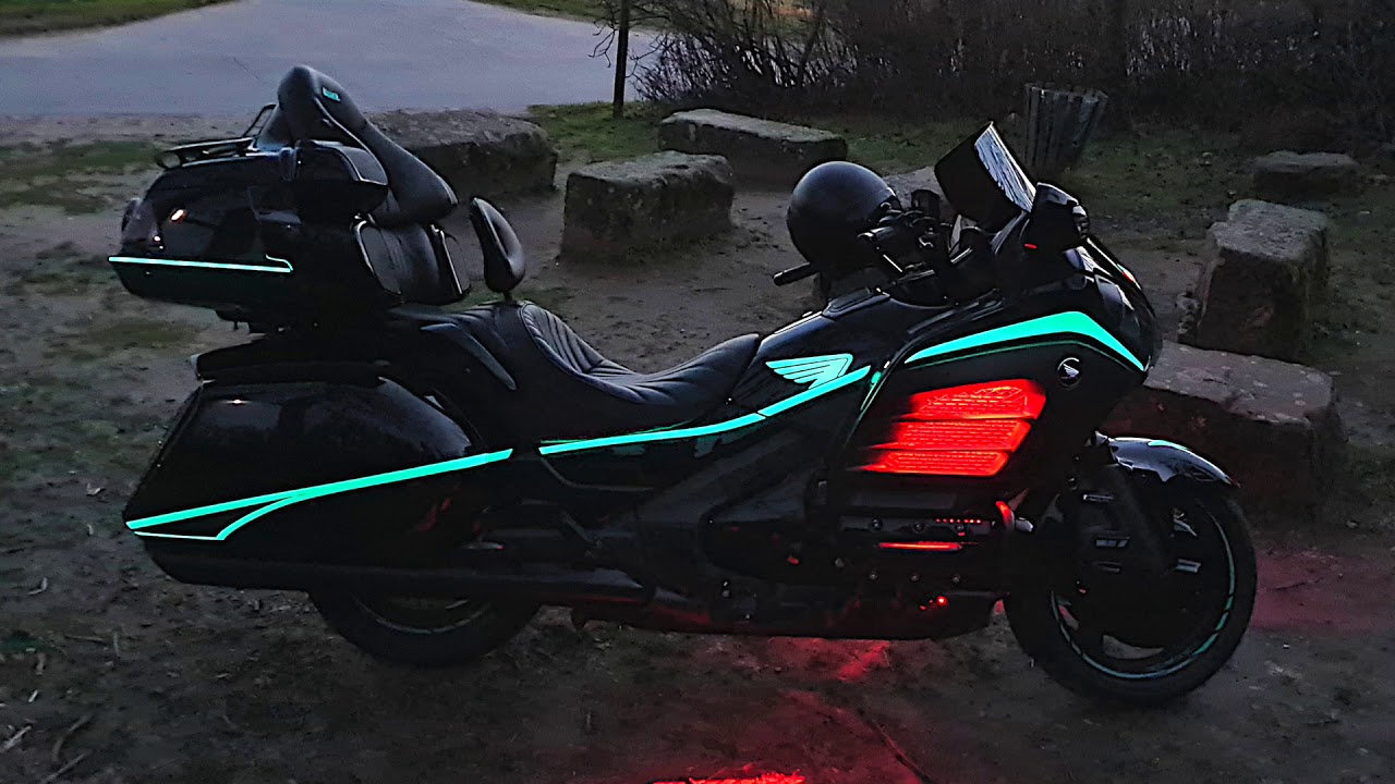 Topcase Goldwing F6B - YouTube