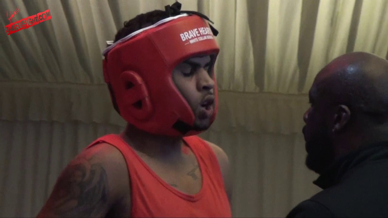 Kofi Skeete v Aaron Turnbull - YouTube