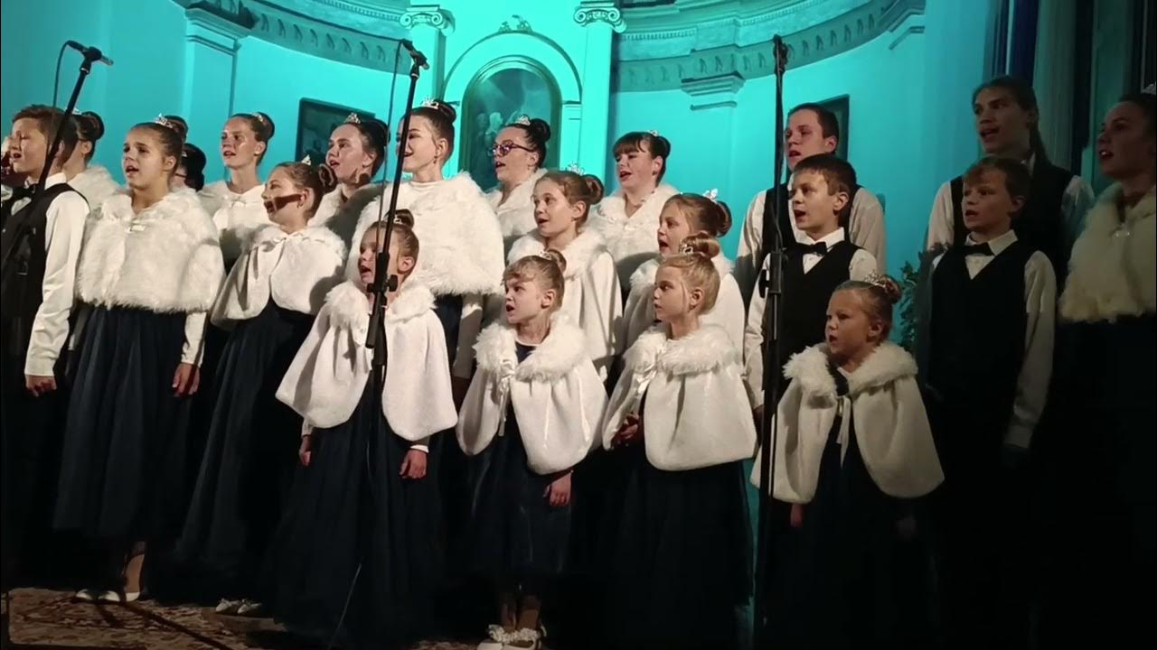 Andílci & Vojtěch Dyk - Modlitba, sólo Adéla Burešová - Stachy 2022 - YouTube