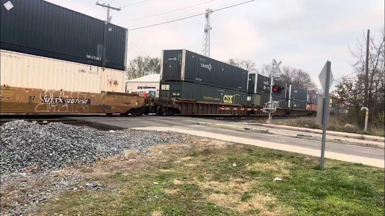 CSX I131 With UP Power - YouTube