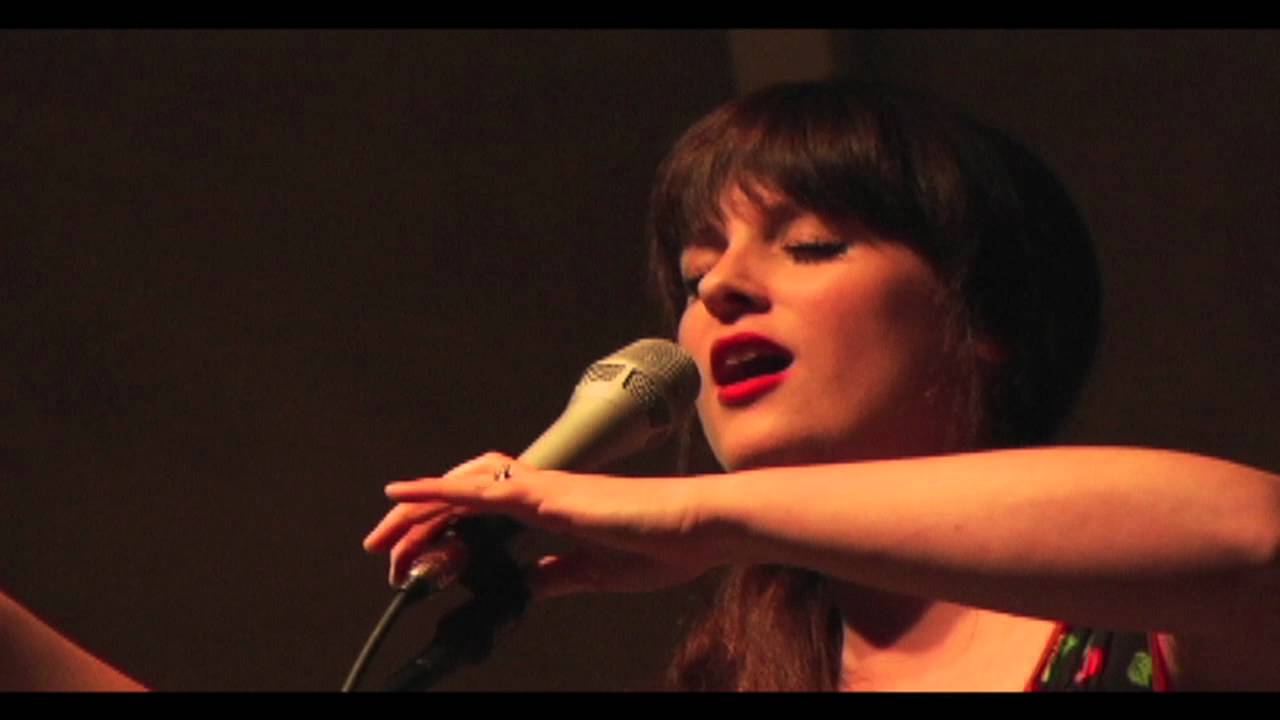 Meaghan Smith - Heartbroken (live in Bayfield) - YouTube