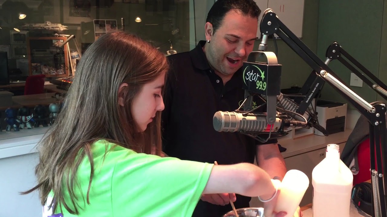 60 Seconds Behind the Scenes- Making slime with Maddie Rae! - YouTube