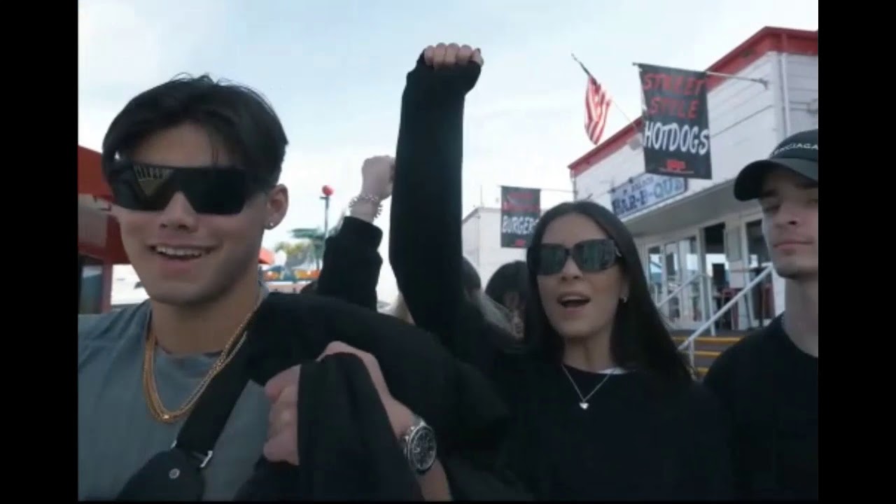 Sabiley moments (Sabina Hidalgo & Bailey May) in The Now United Show ...