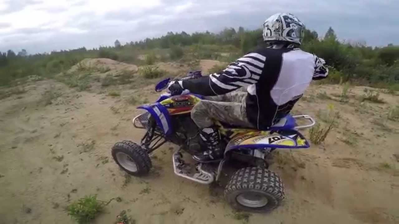 ATV Yamaha Raptor 660 small jump - YouTube