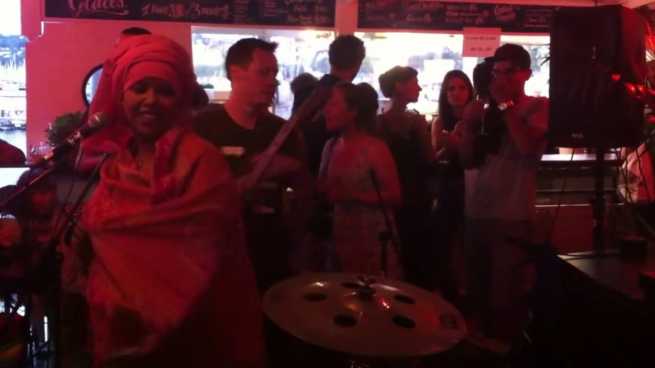 SAHRA HALGAN TRIO Live / Ecoutes au vert 28-07-2016 - Genève - YouTube