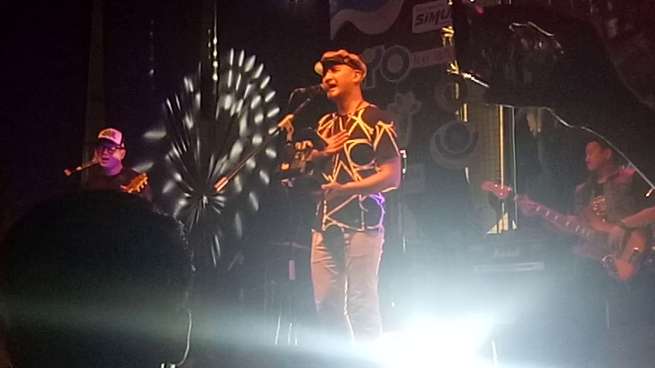 Alexa band - YouTube