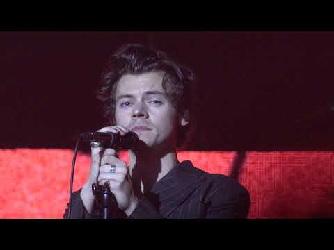 [4K] Harry Styles - Meet Me in the Hallway (Live on Tour 2018 Dublin)