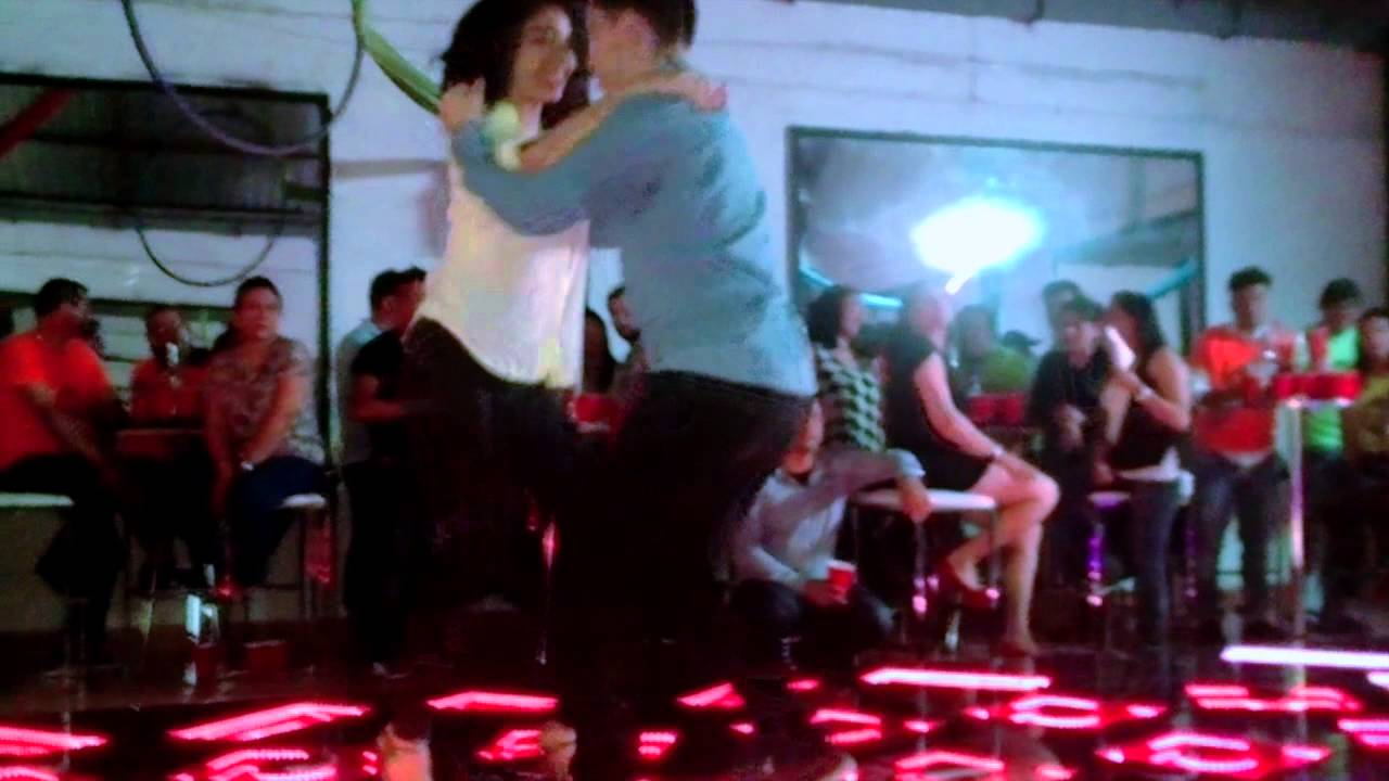Madian & Gerardo // 2do Aniversario de Azucar Dance Studio // Bachata ...