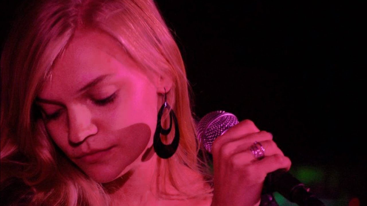 Amber satyr (KOALA) feat sarah budts and Islasoul - YouTube