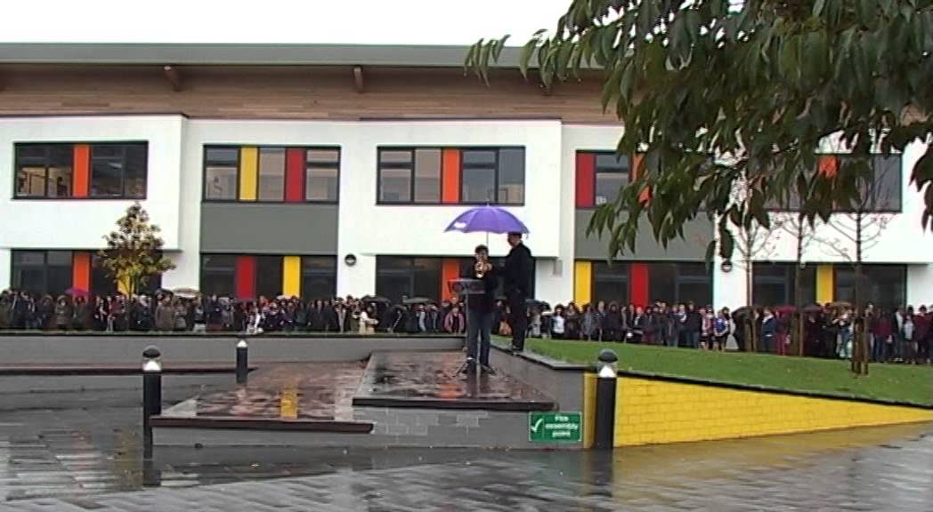 "The Last Post" - Remembrance Day at Wyke Sixth Form College - YouTube