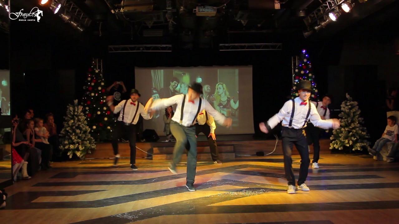 Fraules Dance Centre - Da Funky Style - YouTube