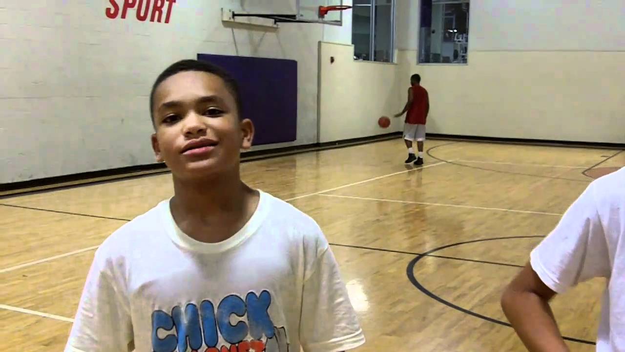 TFB::DUNKS:: 5'10" Haneef Munir aka Young Hollywood... Showing off his ...