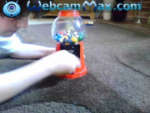 how to hack a gumball machine - YouTube