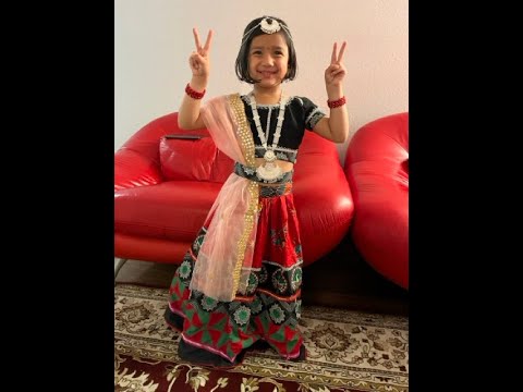 tharuni beautiful chhe //Tharu dance // Tharu traditional attire ...