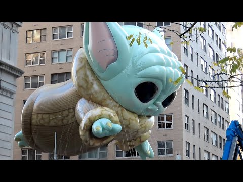 Macy's Thanksgiving Day Parade Returns! Giant Balloons, Tiptoe & Santa ...