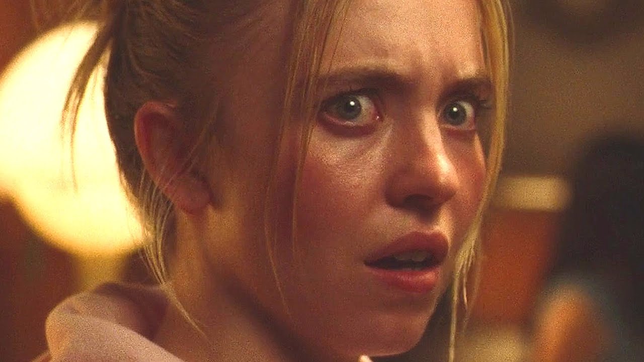 Sydney Sweeney's Nude Scenes Had Her Family Walking Out - YouTube
