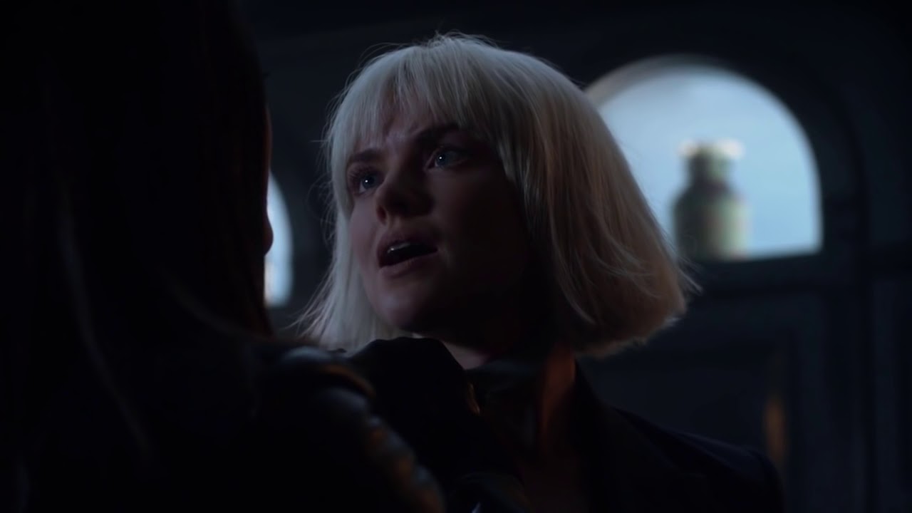 Gotham S4E2 Barbara Kean Returns - YouTube