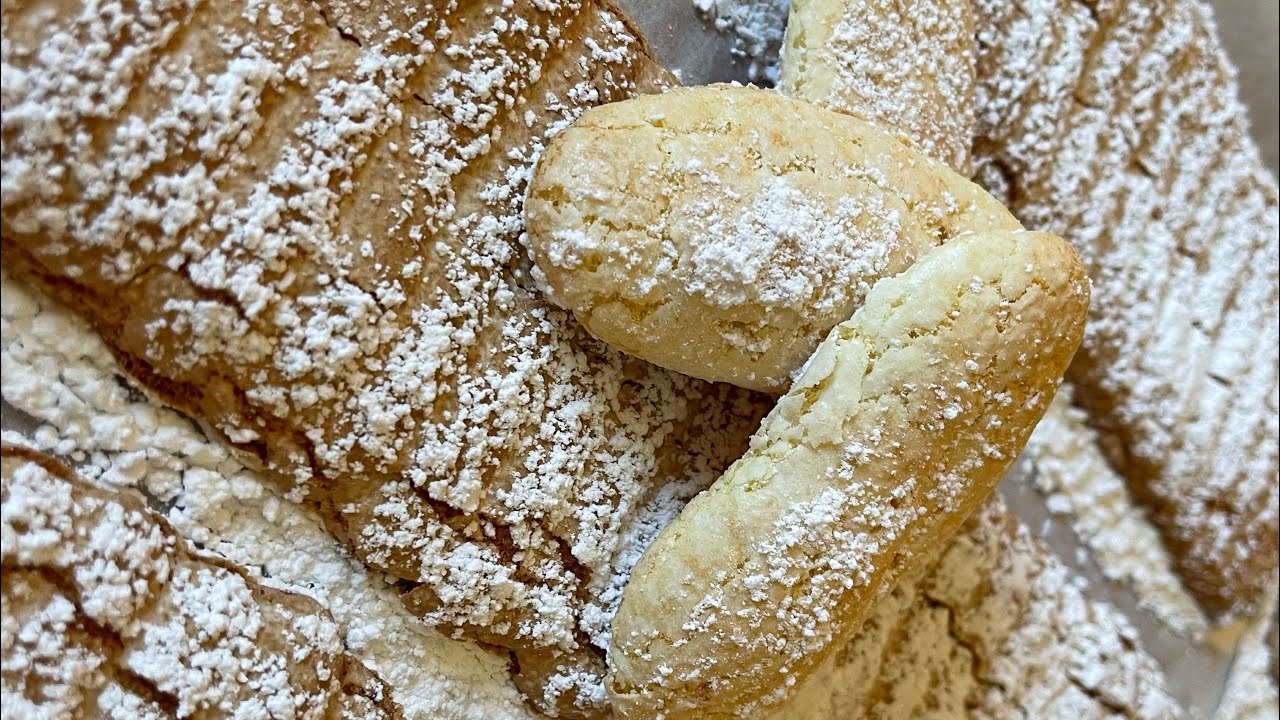 How to make biscuit boudoire or biscuit cuillère - YouTube
