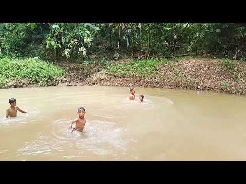 Petualangan  Basah Basahan di Sungai Berebut HADIAH MERCON