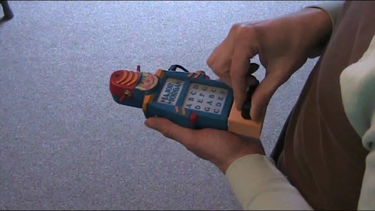 Circuit Bending: Major Morgan - YouTube