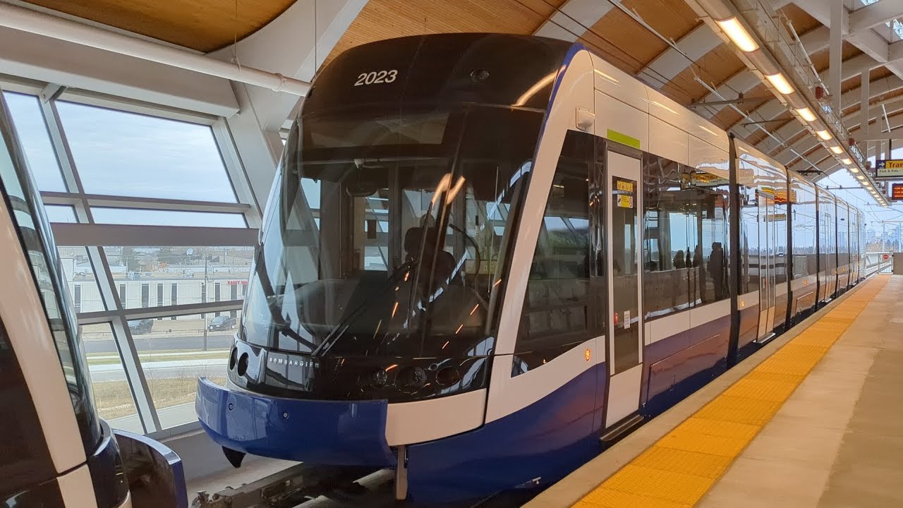 ETS Valley Line Bombardier LRT #2021 & #2023 (Southbound) - YouTube