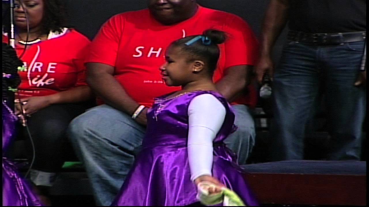 GLC Precious Trinity Dance Ministry - " He Reigns" - YouTube