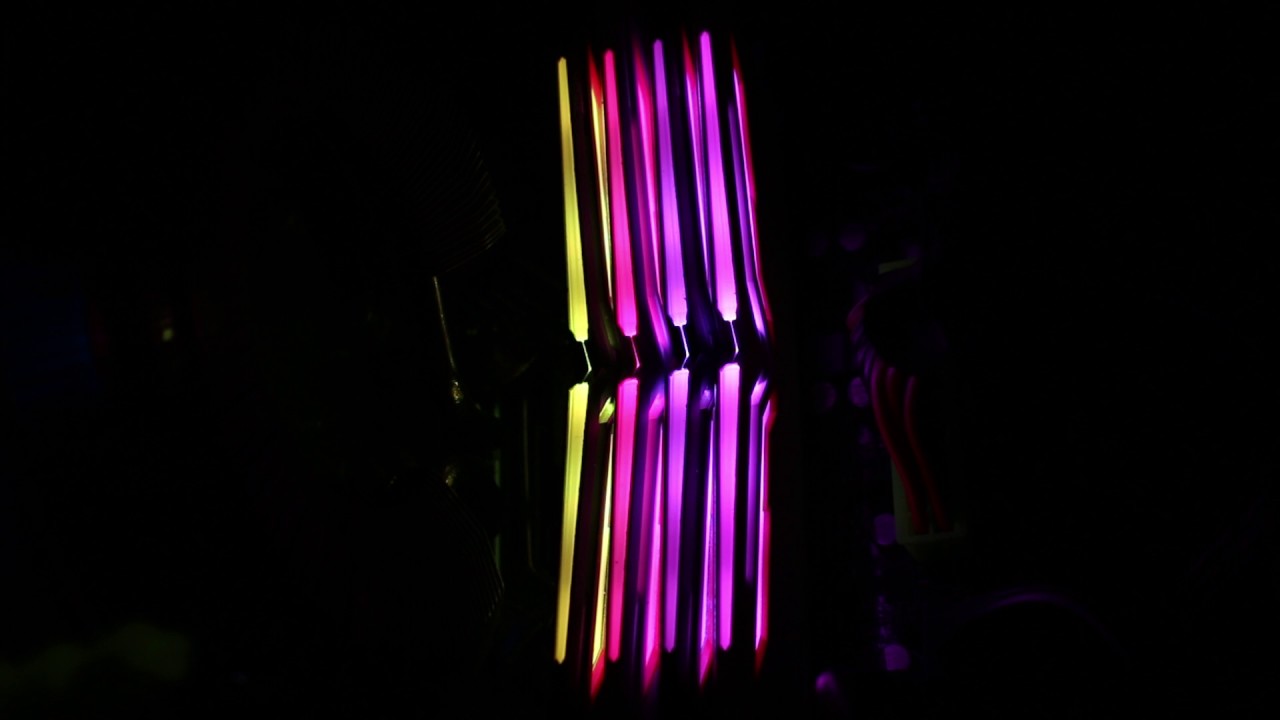 T-FORCE Night Hawk RGB DDR4 3000 - YouTube