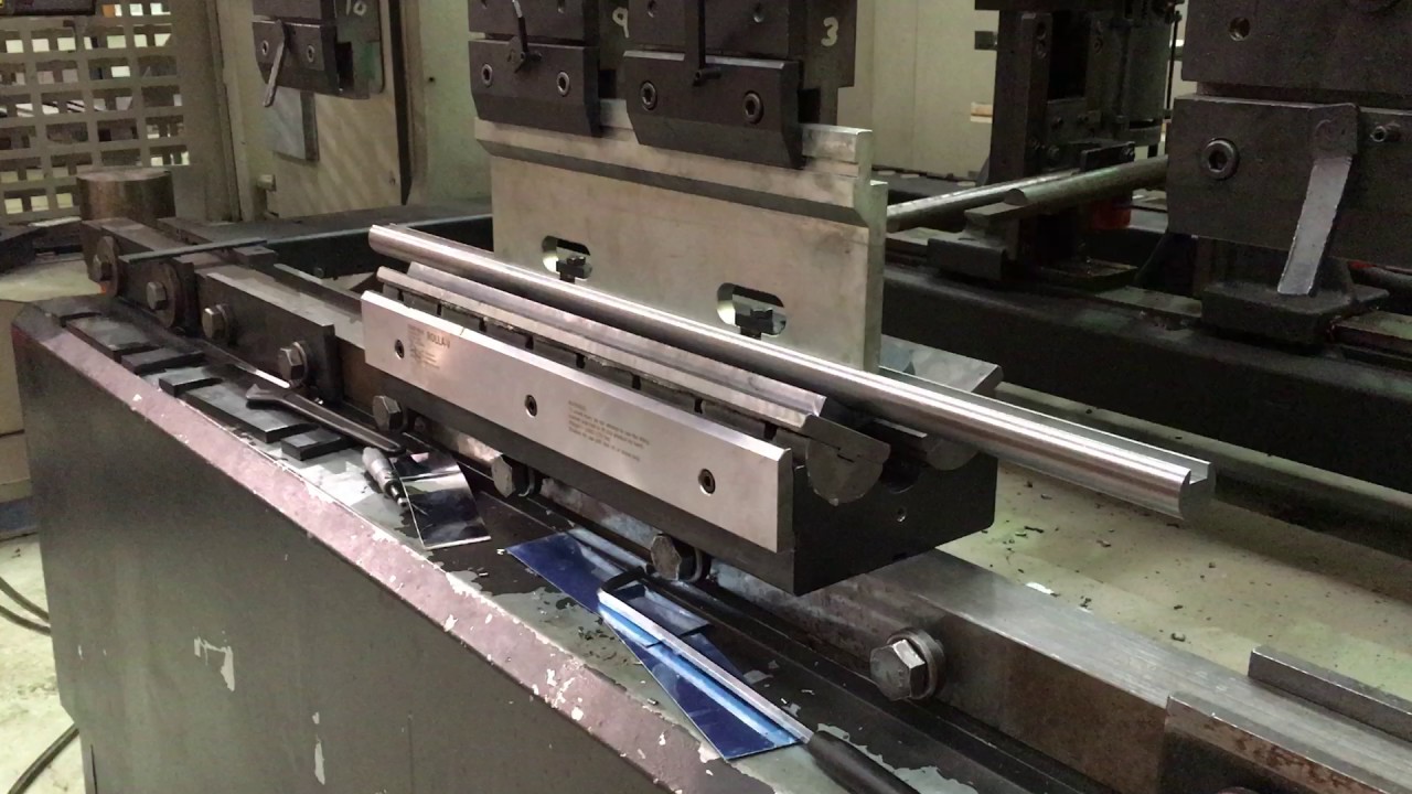 Radius forming on a RVM90-4 - YouTube