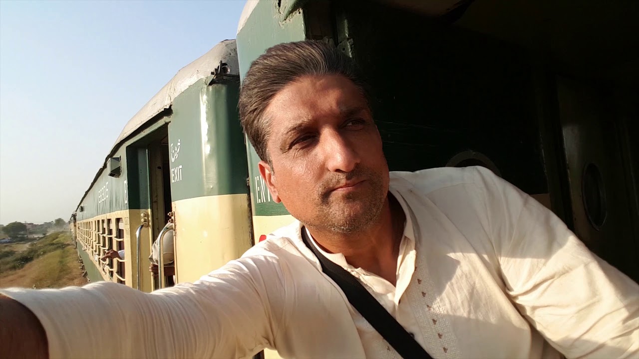 TRAIN Journey from Jhelum to Lahore on Awami Express - YouTube