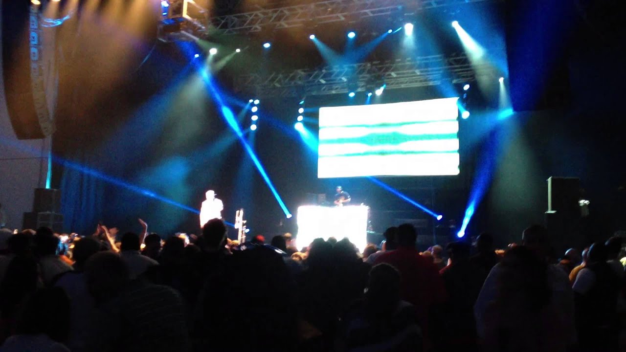 LL Cool J "Jingling Baby" Boston Bank Of America Pavilion 6/19/13 - YouTube