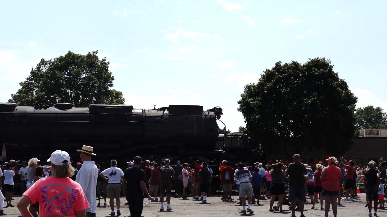 Union Pacific Big Boy 4014 steam whistle. West Chicago Station July 27 ...