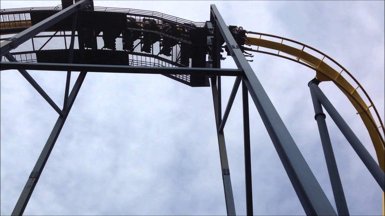 Batman Roller Coaster Flies by @ Six Flags Great Adventure in Jackson ...