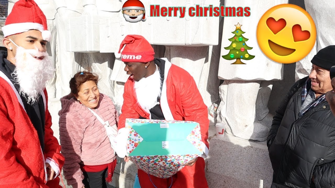 WE GOT CHRISTMAS GIFTS FOR THE HOMELESS *BEST DAY EVER* - YouTube
