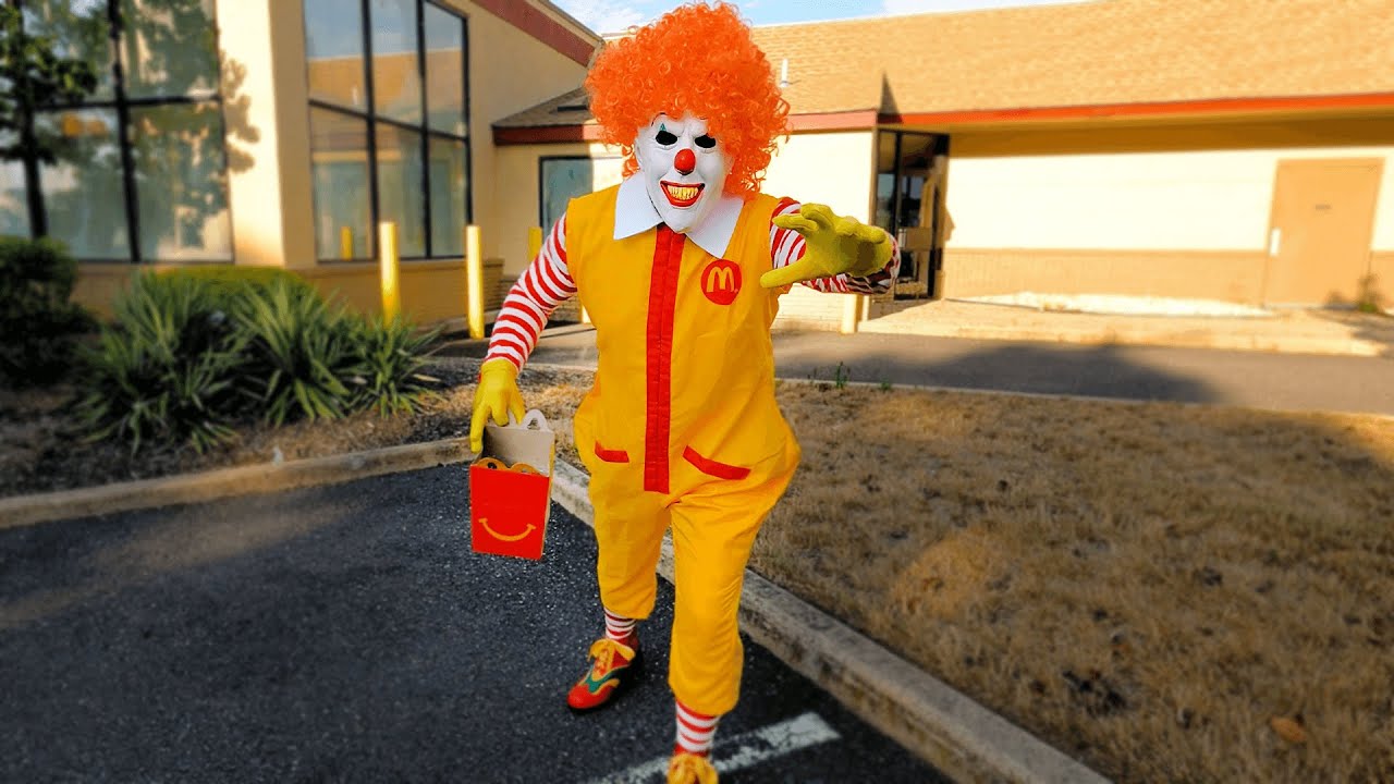 Scary Ronald McDonald Clown Attacks at Abandoned McDonalds - WeeeClown ...