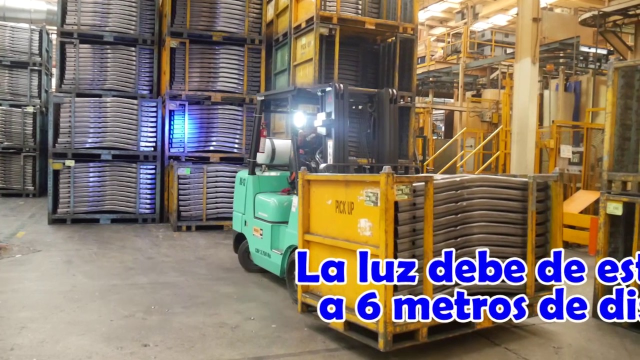 SISTEMA DE ALARMA VISUAL PARA MONTACARGAS LUZ AZUL - YouTube