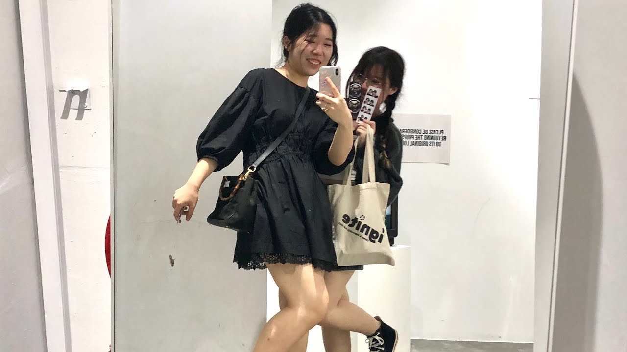 Photobooths at Haji Lane (Picky Pic Studio & Solace Studios) - YouTube