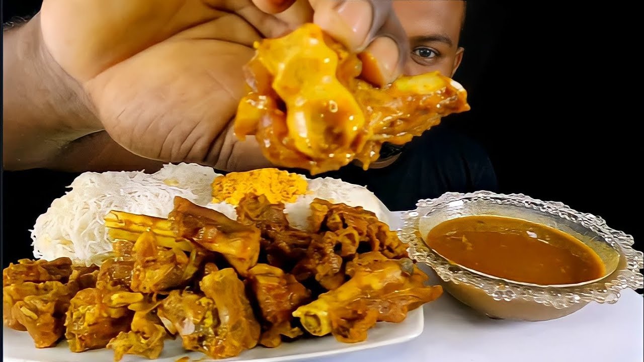 string hoppers | mutton curry | coconut samol #dinNtaste - YouTube