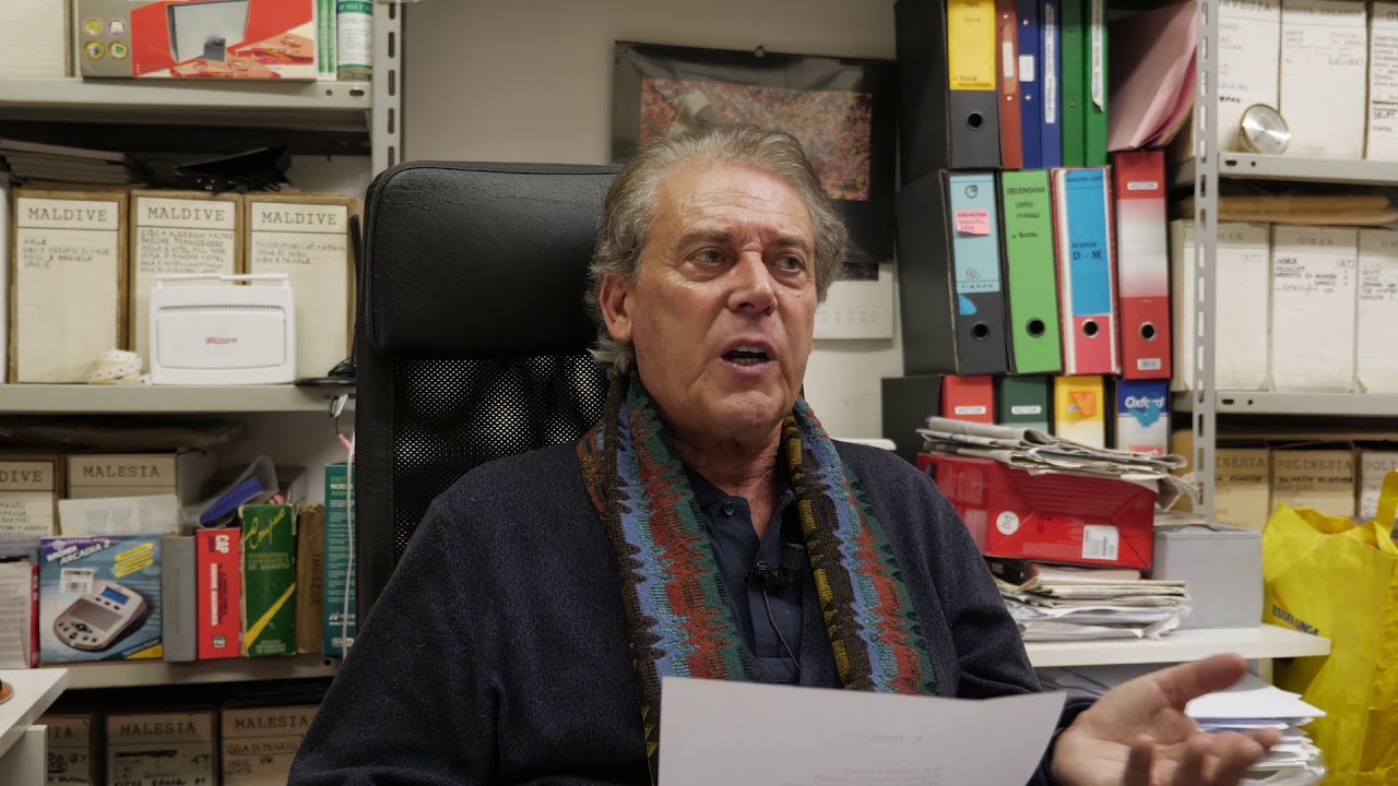 Angelo Tondini - Lettura di una poesia - YouTube