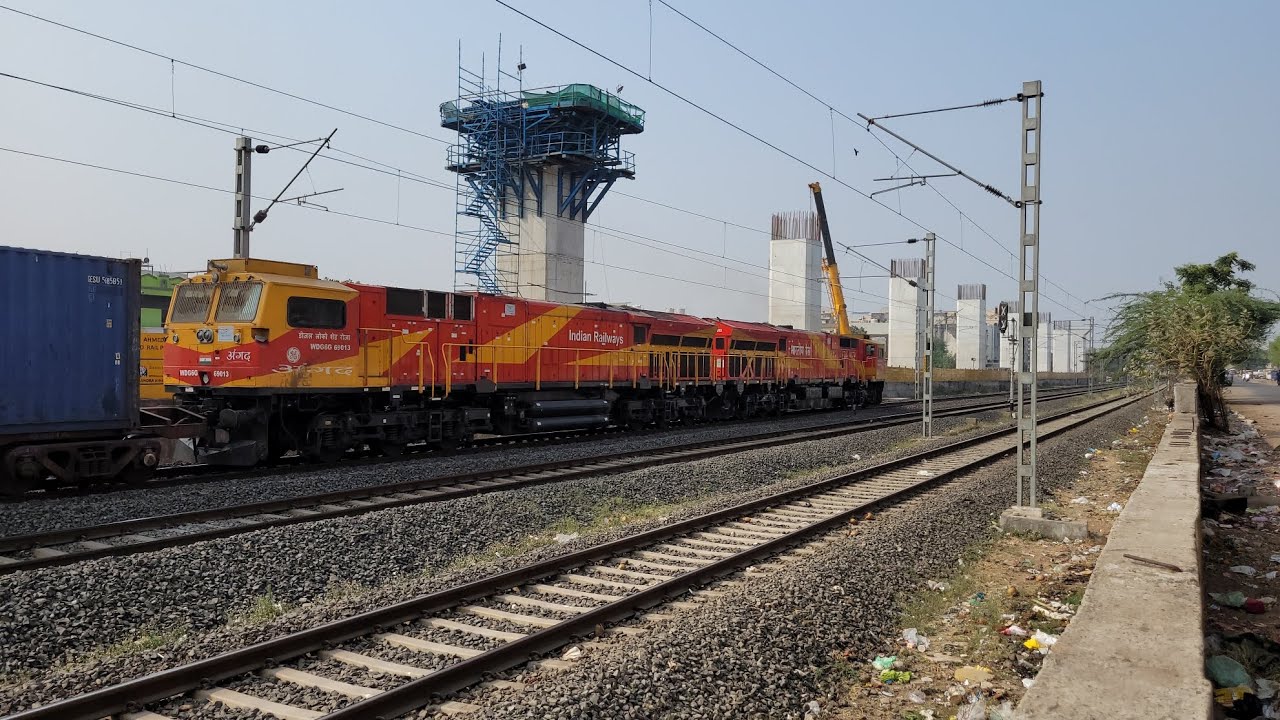 Extreme Chugging WDG6G Twins अंगद Hauling BLC Rake - YouTube