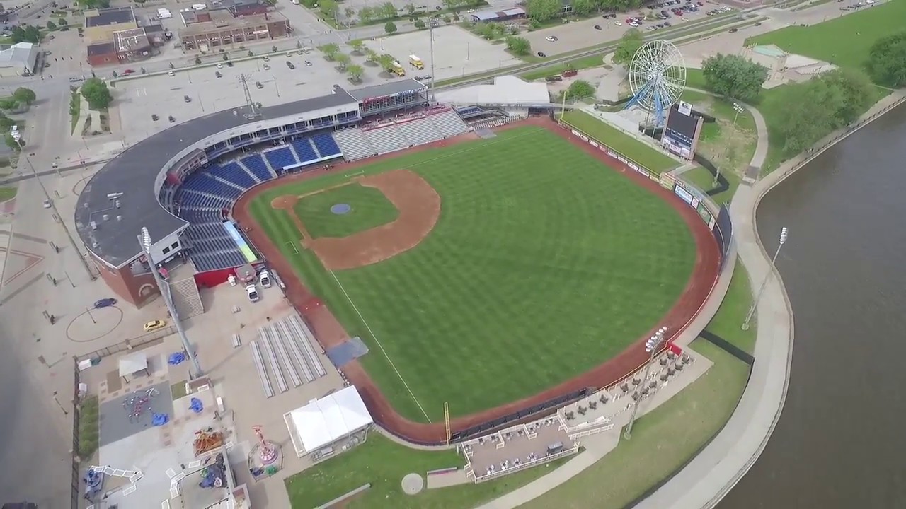 DJI P3P Video 47 P O I John O'Donnell Stadium Davenport - YouTube